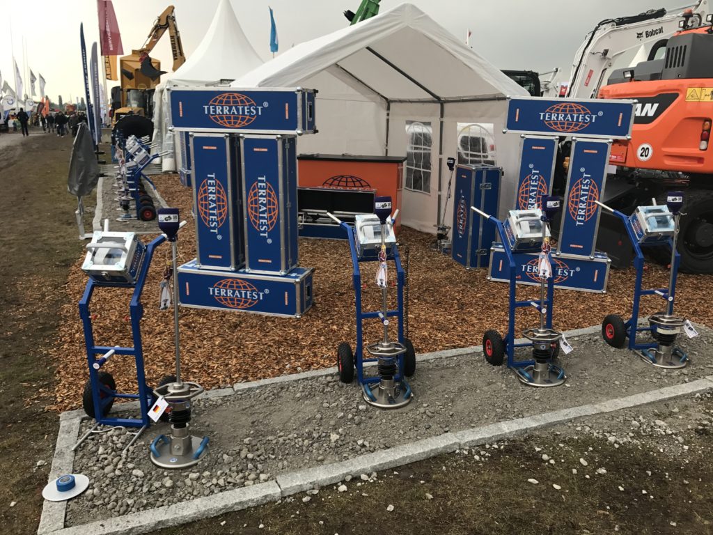 Lightweight Deflectometers Presented on „Tiefbau LIVE“ in Karlsruhe ...